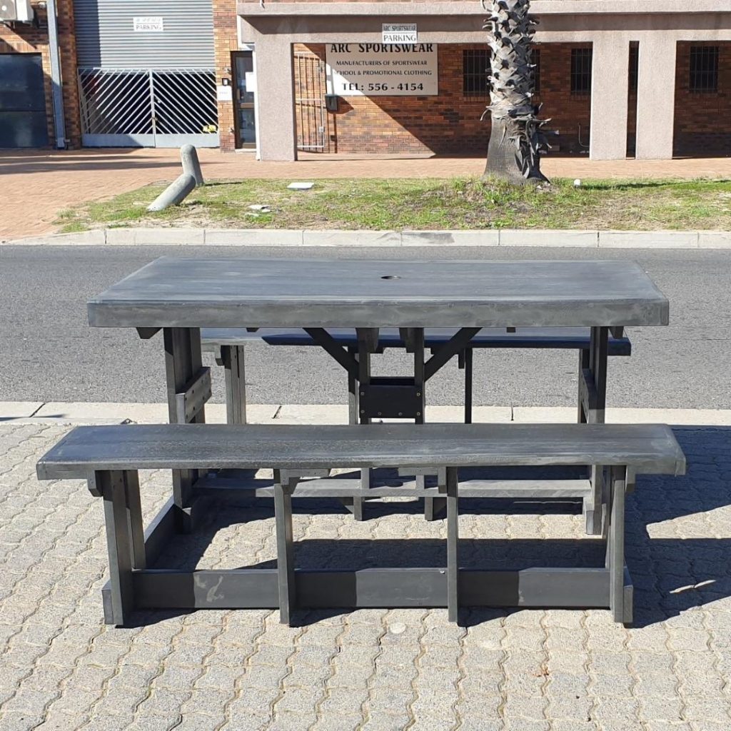Top-Slatted Picnic Table Set – Evergreen Global Structures